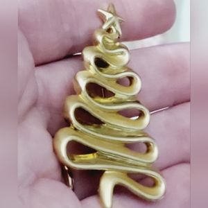 Danecraft | Jewelry | Vintage Danecraft Christmas Tree Brooch Pin 7s ...